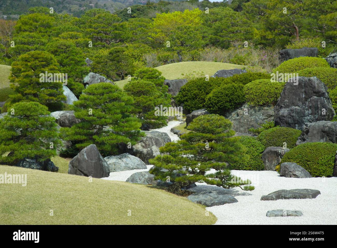 Japan, Matsue, Adachi Art Museum, garden Stock Photo - Alamy