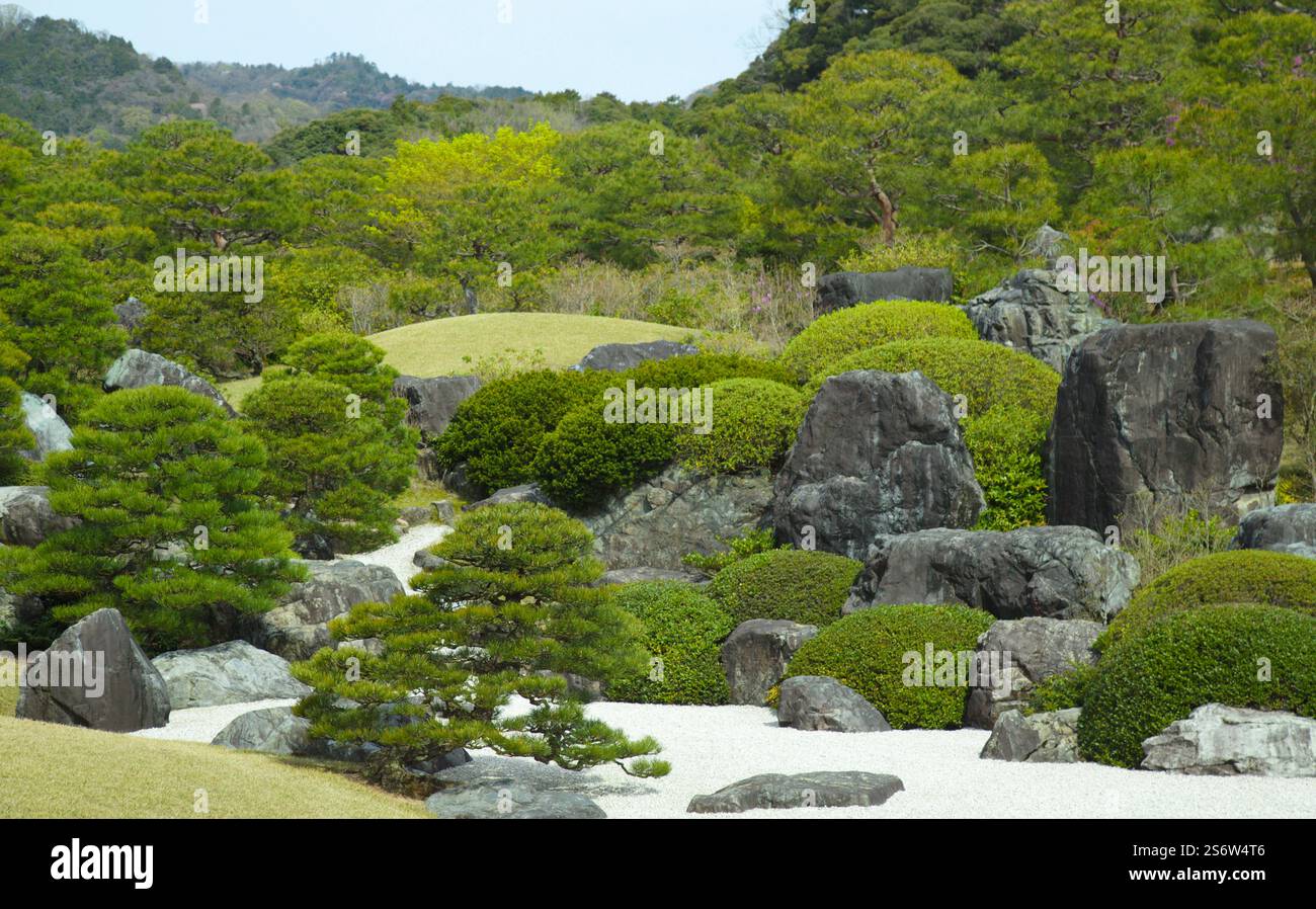 Japan, Matsue, Adachi Art Museum, garden Stock Photo - Alamy