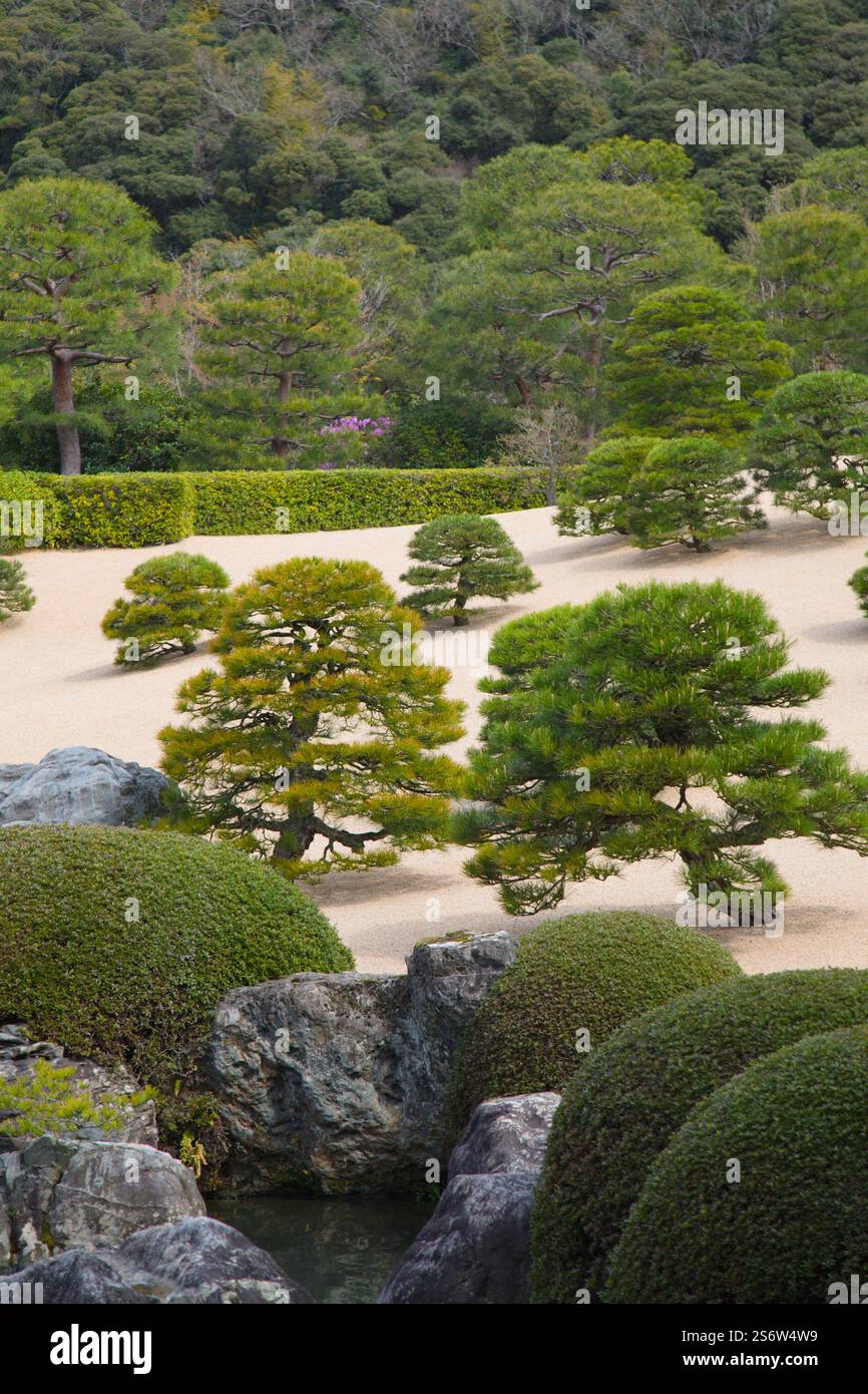 Japan, Matsue, Adachi Art Museum, garden Stock Photo - Alamy