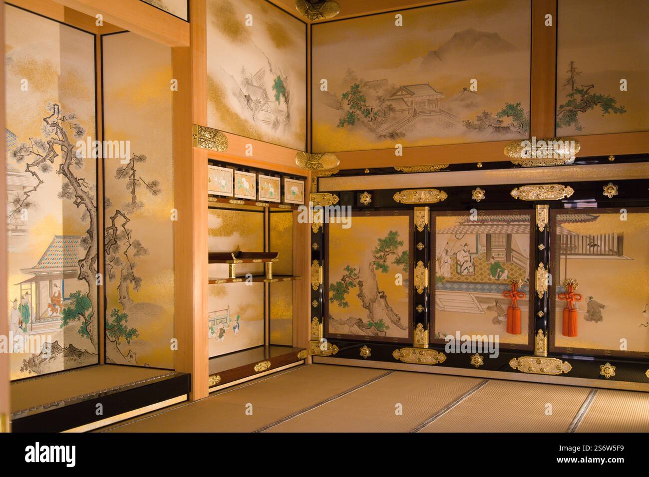 Japan, Nagoya, Castle, Hommaru Palace, interior, paintings Stock Photo ...