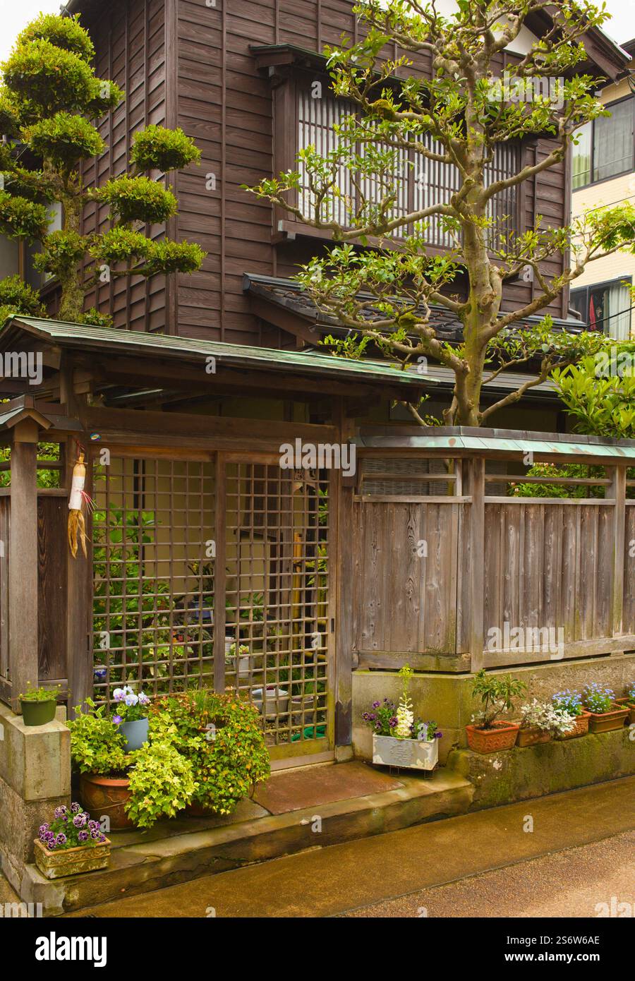 Japan, Kanazawa, Higashi Chaya District, geisha area Stock Photo - Alamy