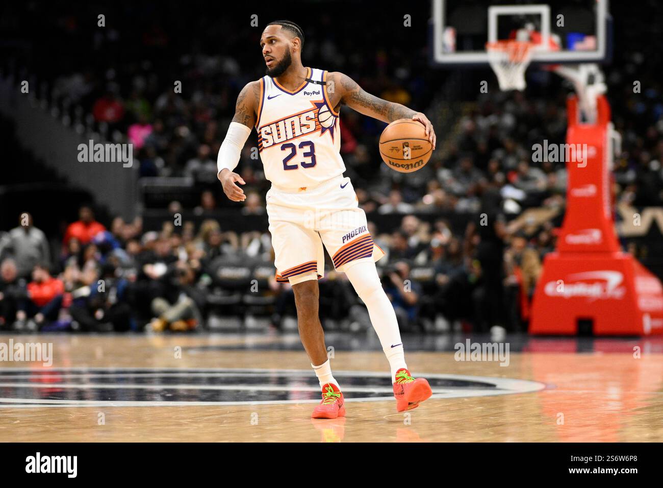 Phoenix Suns guard Monte Morris (23) in action during the first half of ...