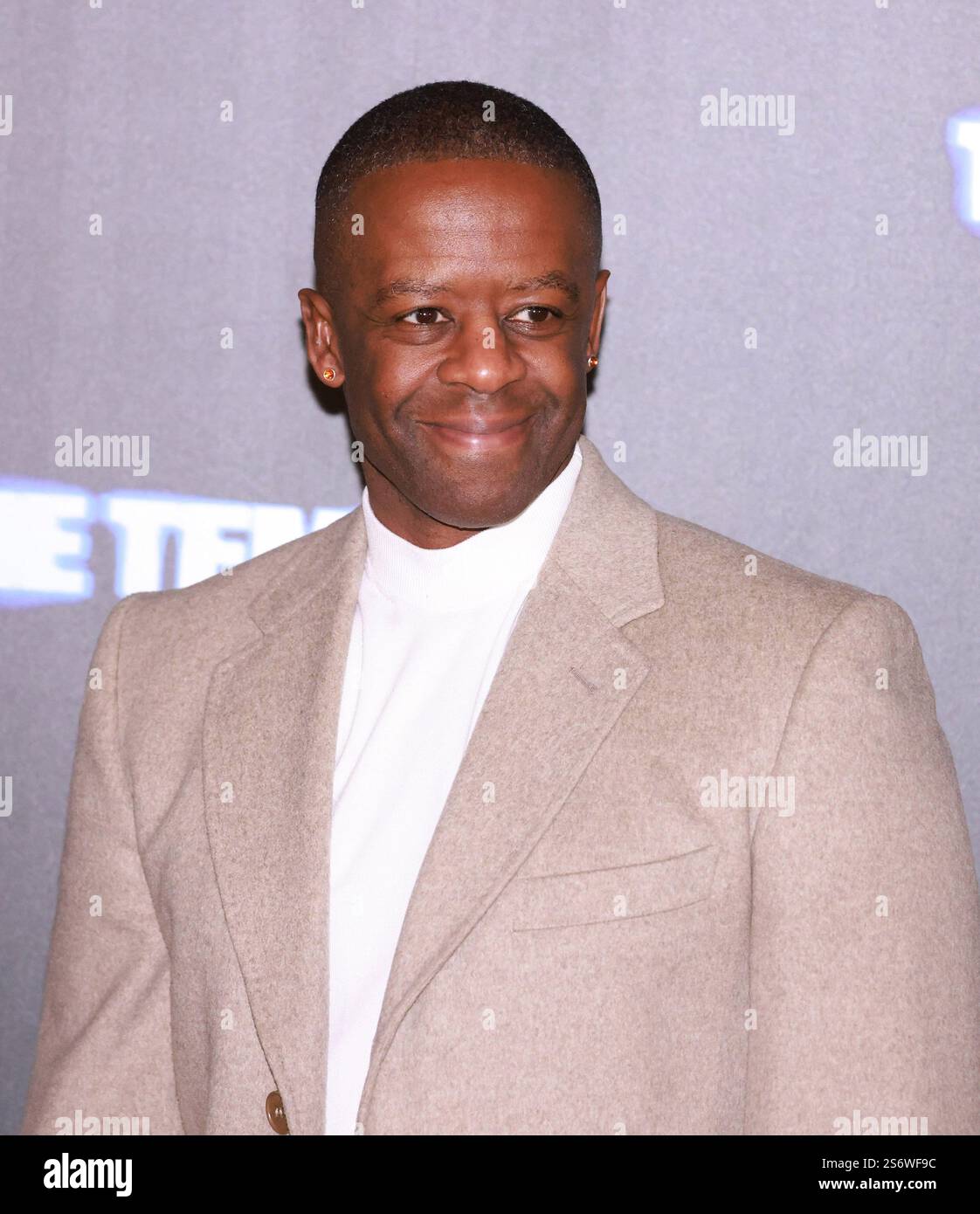 London, UK. Adrian Lester at The Tempest press night. Theatre Royal ...