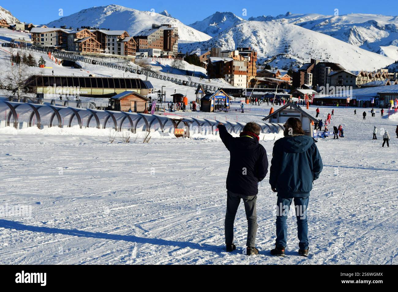 Alpe Huez, France. 13th Jan, 2025. Tourists seen in the Alpe d Huez ski ...