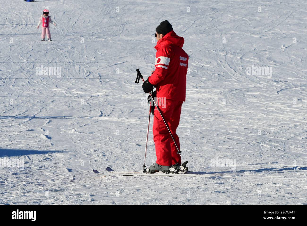 Alpe Huez, France. 13th Jan, 2025. Skiing ESF in the Alpe d Huez ski ...