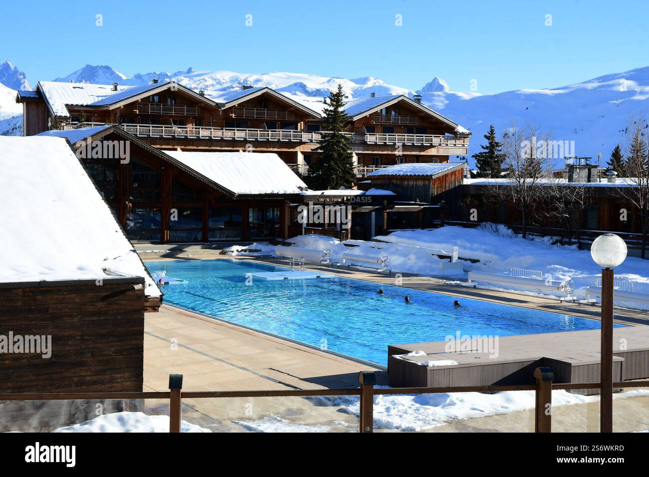 Alpe Huez, France. 14th Jan, 2025. Mountain swimming pool seen with ...