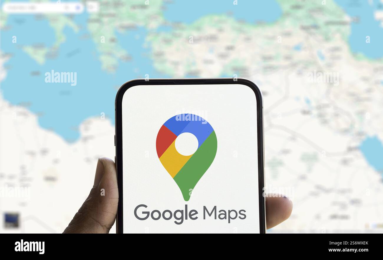 Google maps logo hi-res stock photography and images - Alamy