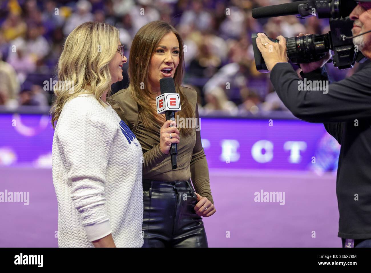 Baton Rouge, LA, USA. 17th Jan, 2025. ESPN reporter Taylor Davis ...