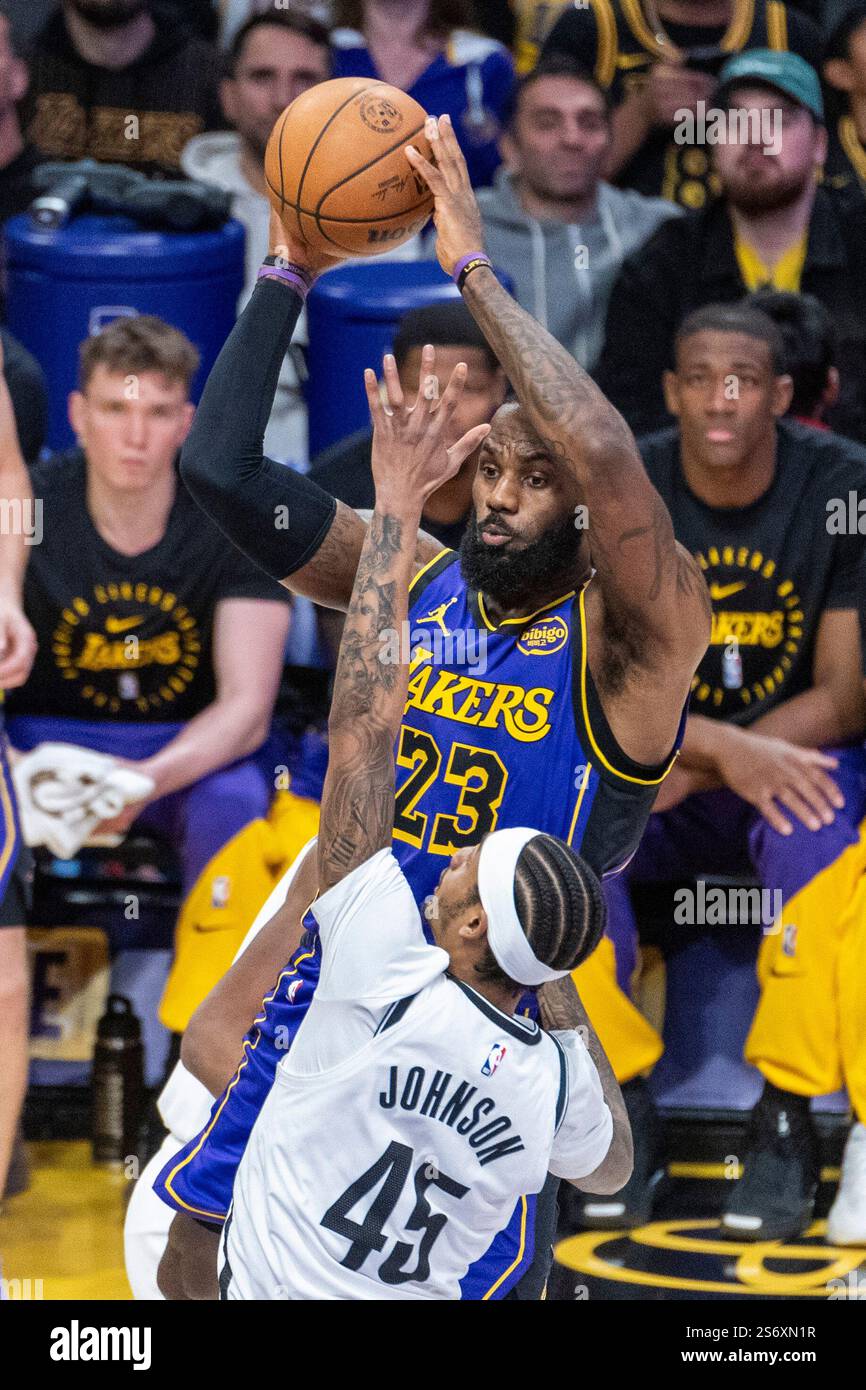 Los Angeles, California, USA. 17th Jan, 2025. Los Angeles Lakers ...