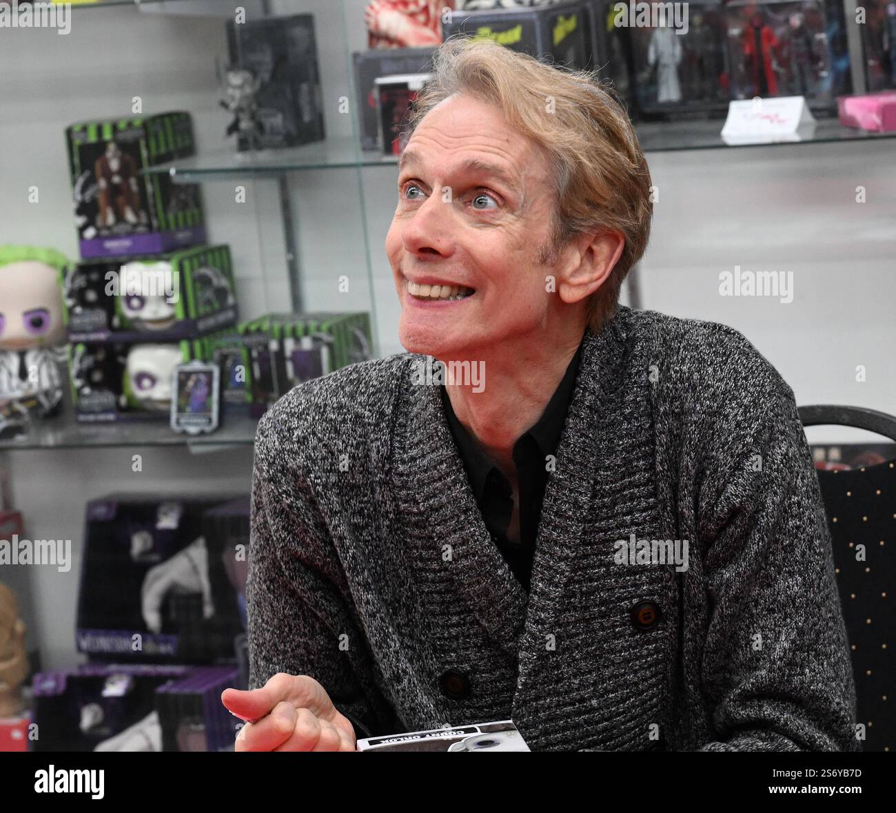 Burbank, United States. 11th Jan, 2025. Actor Doug Jones talks to fans ...