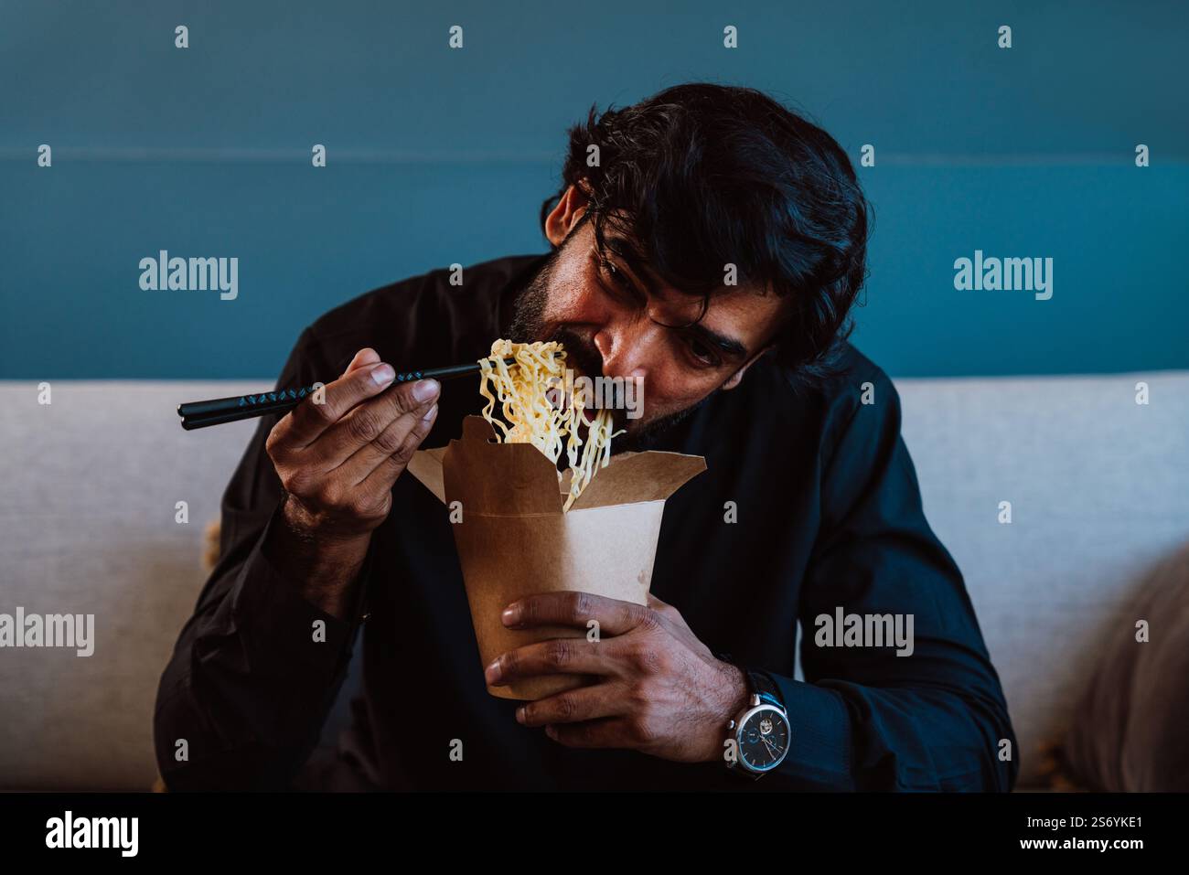 Pakistani guy with traditional outfit eating noodles Stock Photo - Alamy