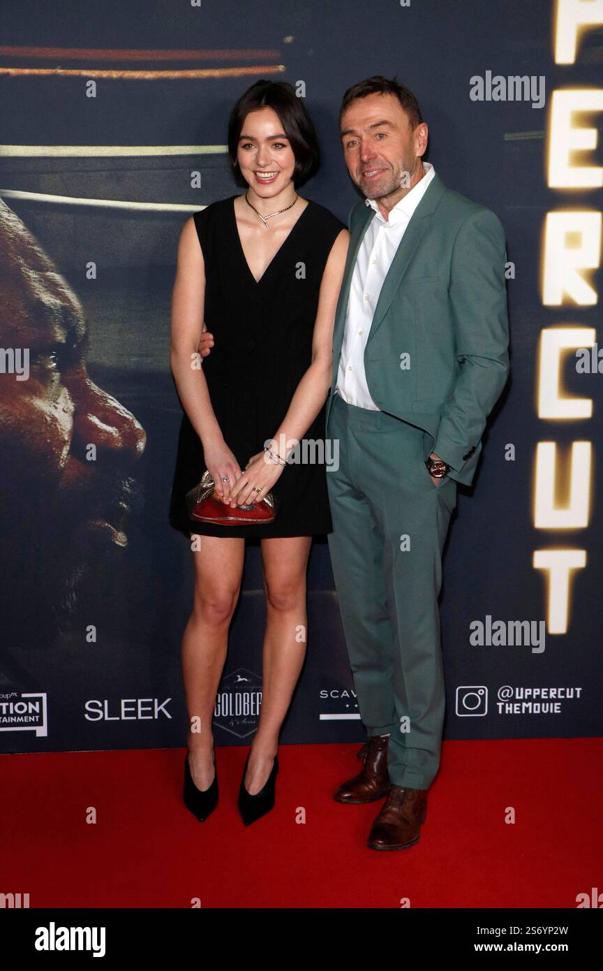 Luise Großmann mit Vater Stefan bei der Premiere des Kinofilms ...