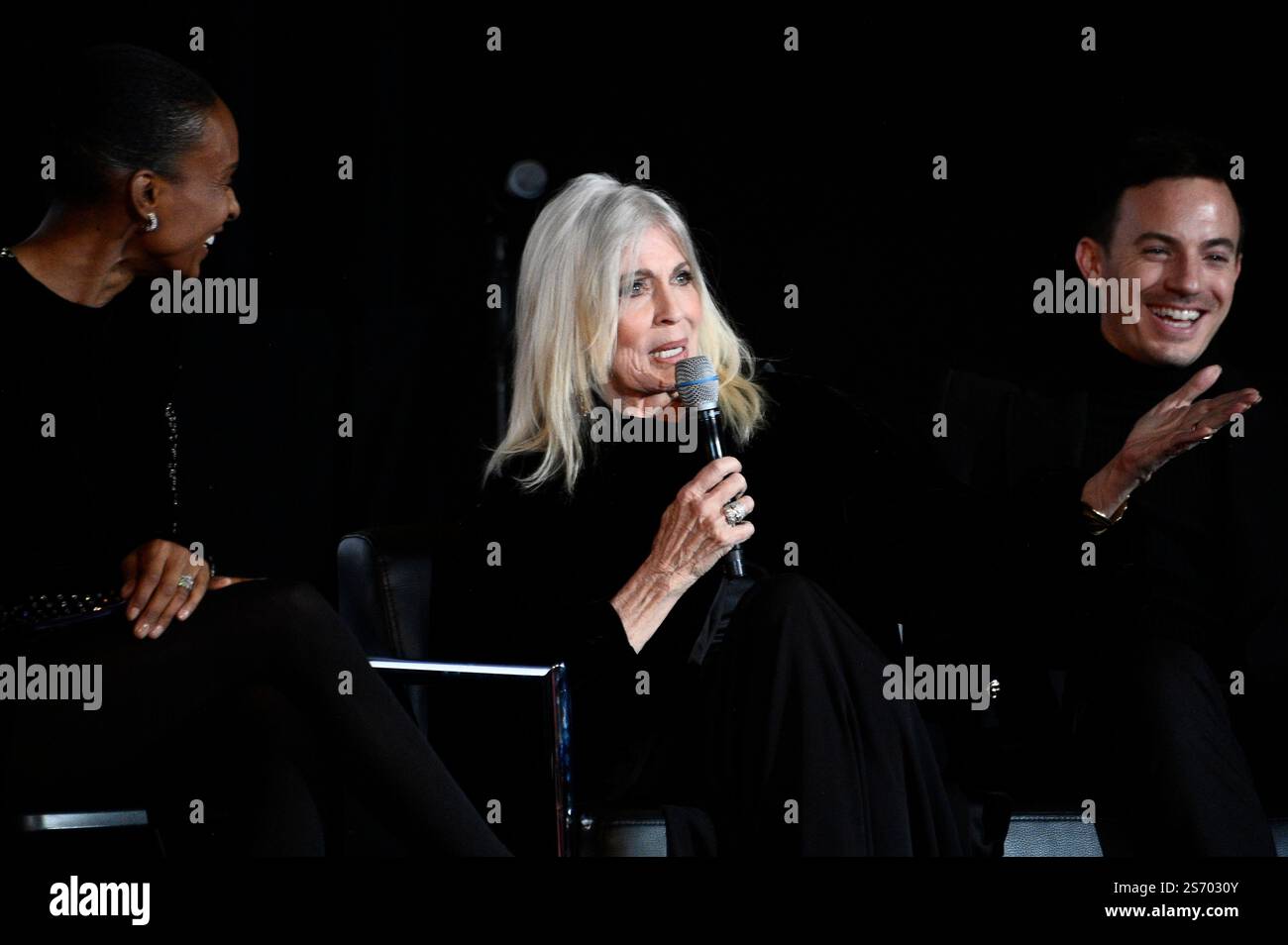 Lindiwe Suttle, Joanna Cassidy und Scott Monahan bei der Premiere des ...