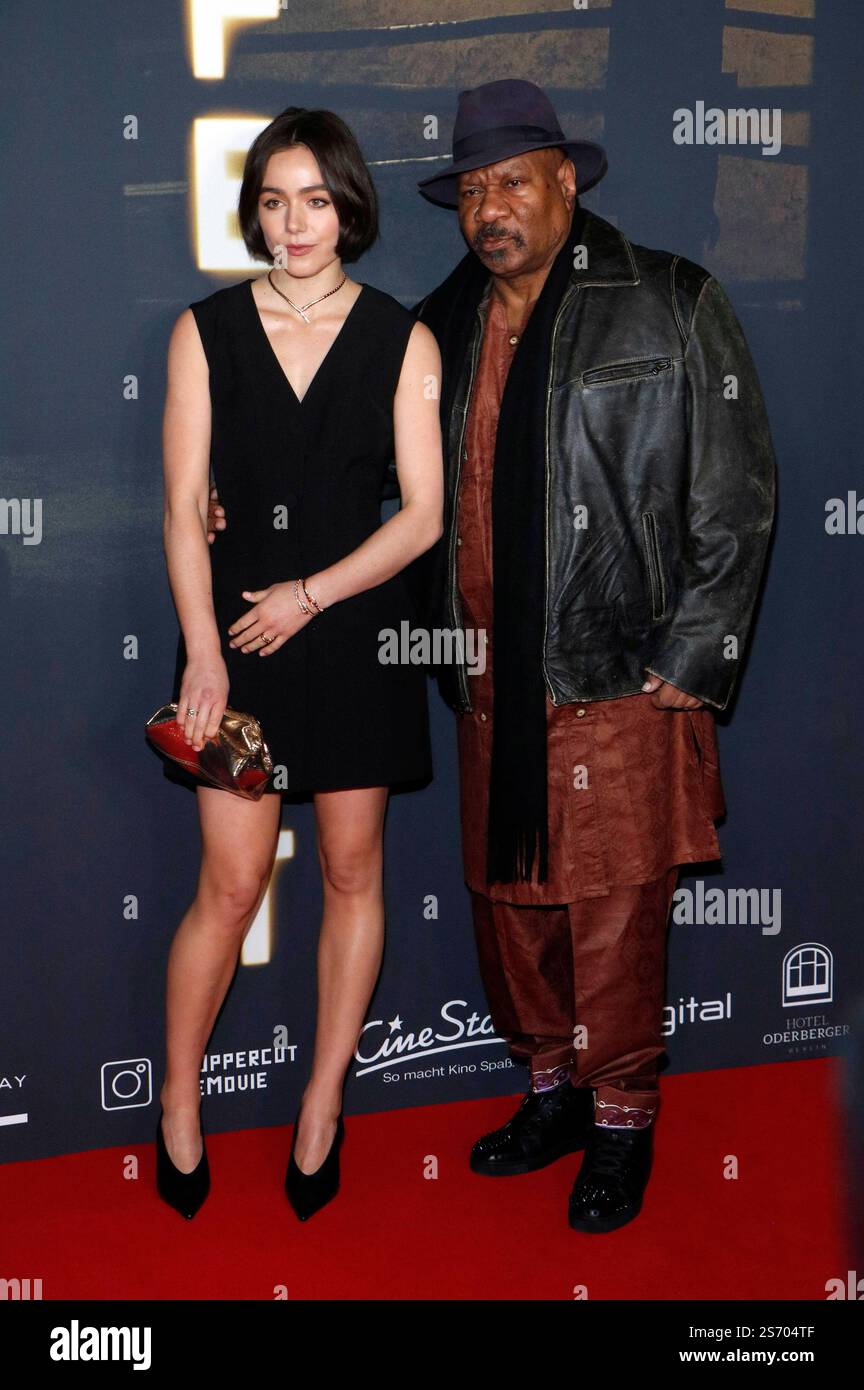 Luise Großmann und Ving Rhames bei der Premiere des Kinofilms Uppercut ...