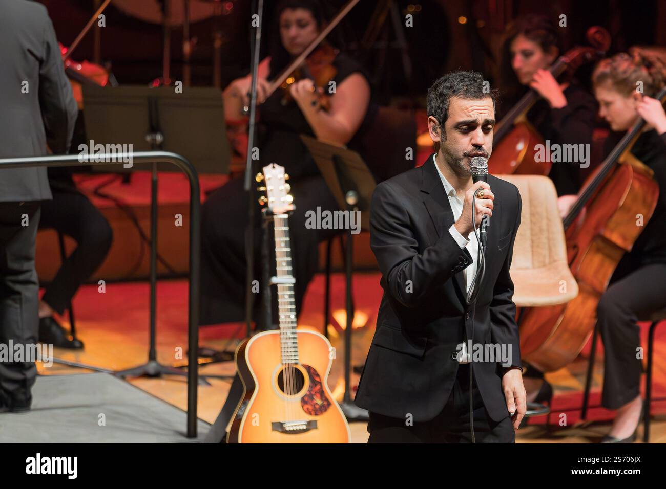 Italian singer Music Concert - Colapesce Dimartino - Archi, ottoni e ...