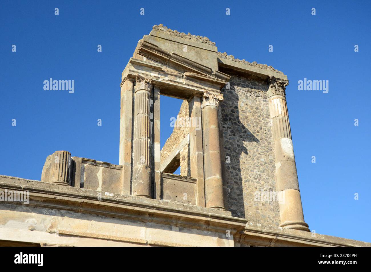 The Basilica. Roman law courts, Pompeii. UNESCO world Heritage Site ...