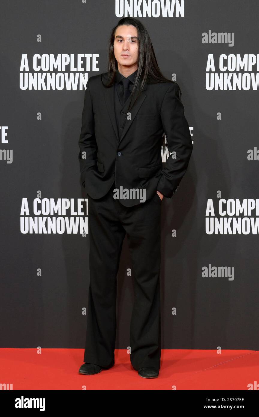 Ethan Torchio von Maneskin bei der Premiere des Kinofilms 'A Complete ...