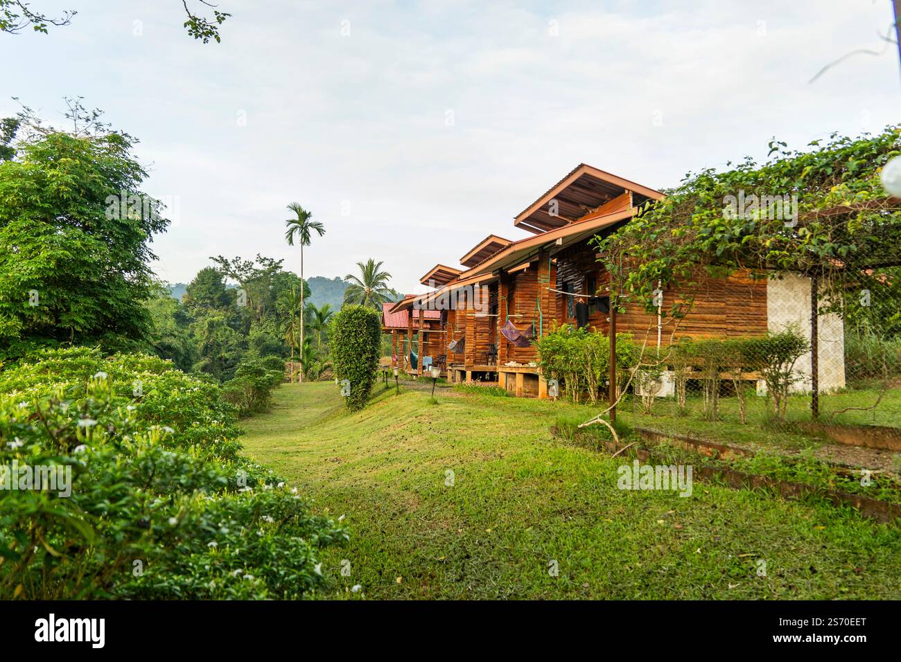 asian huts in rural thailand Stock Photo - Alamy
