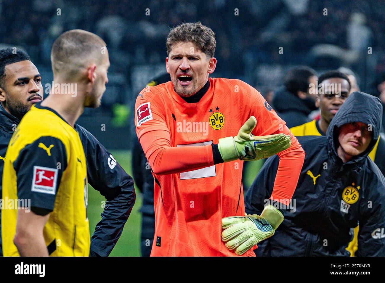 Frankfurt, Deutschland. 17th Jan, 2025. 17.01.2025, Eintracht Frankfurt vs. Borussia Dortmund, 1 ...
