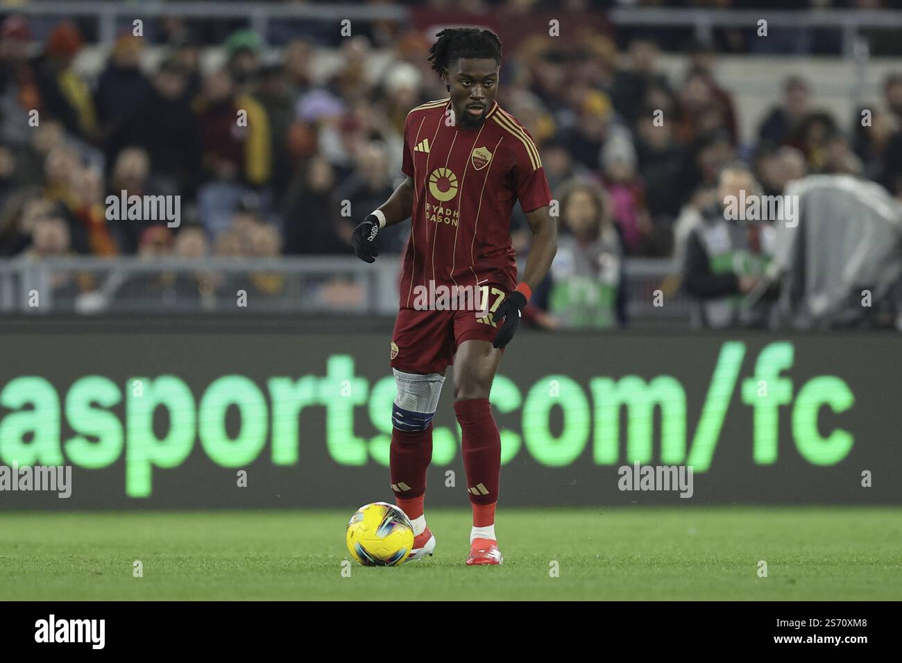 Rome, Italy. 17th Jan, 2025. Romaâ??s French midfielder Manu Kone ...