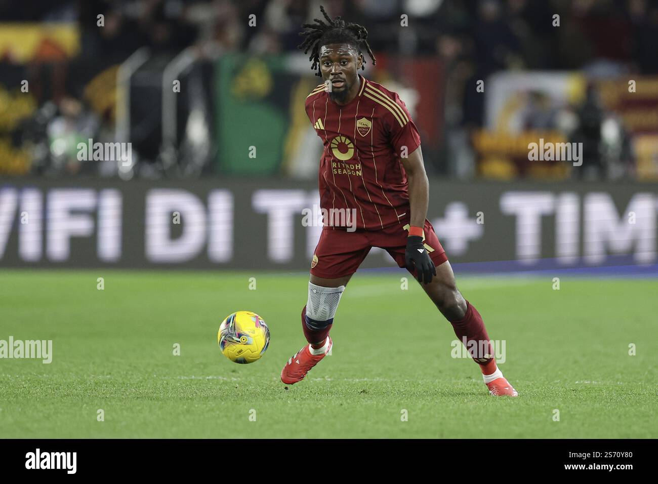 Rome, Italy. 17th Jan, 2025. Romaâ??s French midfielder Manu Kone ...
