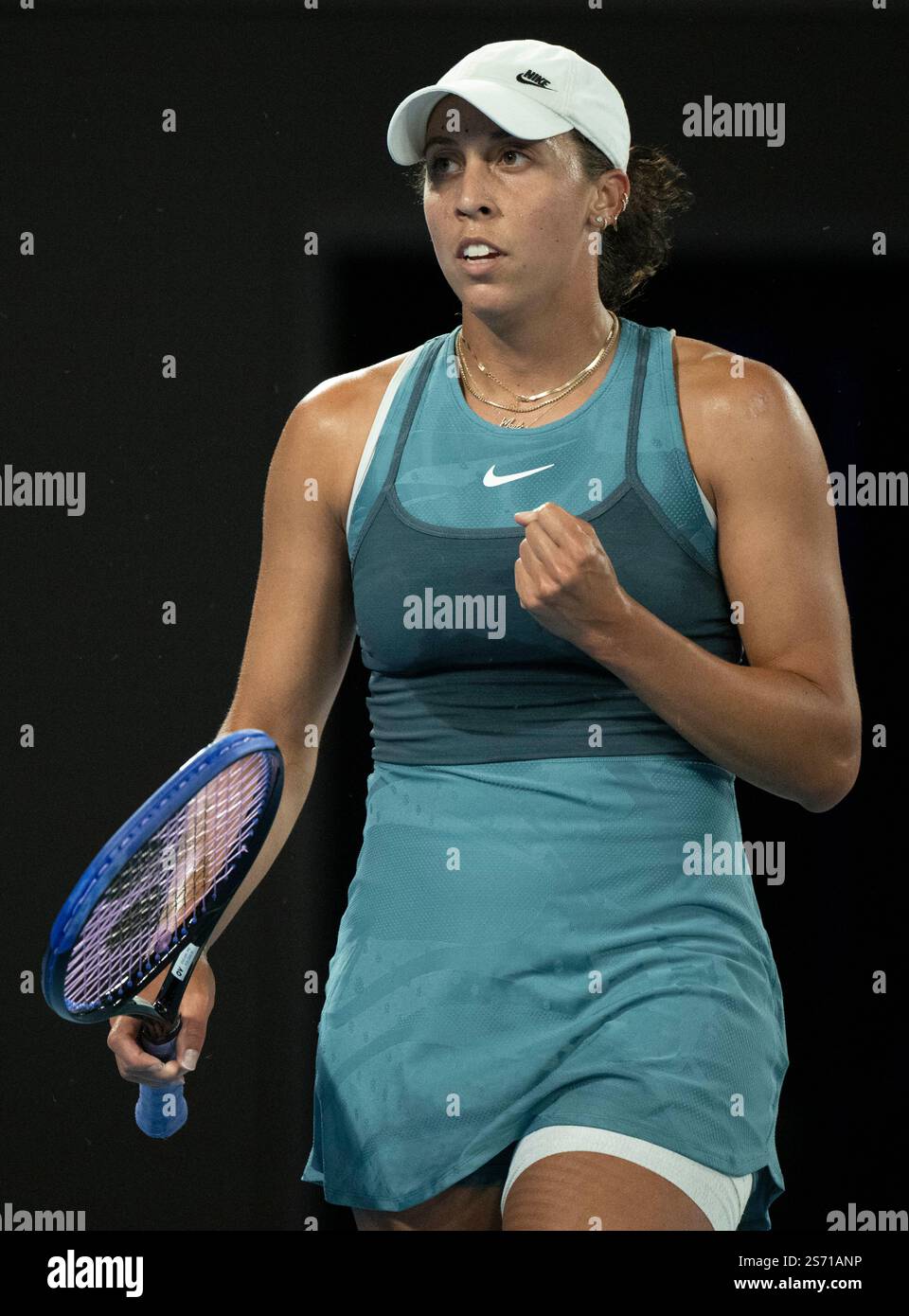 (250118) -- MELBOURNE, Jan. 18, 2025 (Xinhua) -- Madison Keys reacts ...