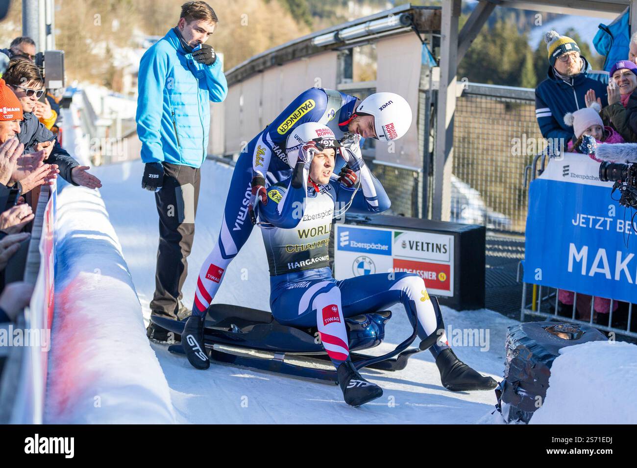 Winterberg, Deutschland. 18th Jan, 2025. Juri Thomas Gatt, Riccardo Martin Schoepf (AUT) kommen ...