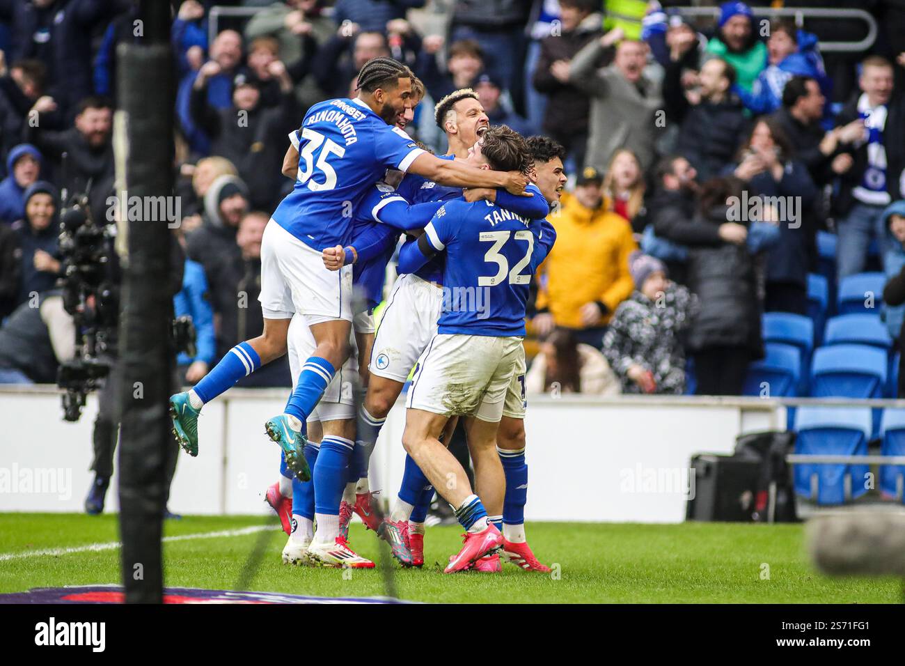 Cardiff, UK. 18th Jan, 2025. Callum Robinson of Cardiff City celebrates ...