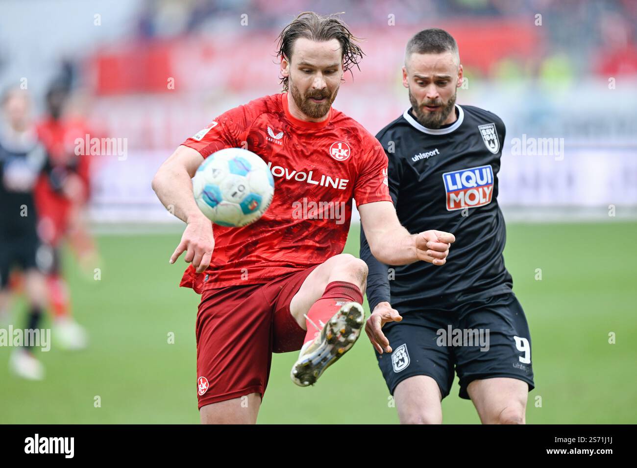 Kaiserslautern, Germany. 18th Jan, 2025. Soccer, Bundesliga 2, 1. FC ...
