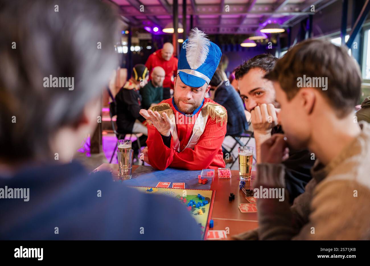 BREDA - Participants during the Dutch Risk Championship. Hundreds of ...