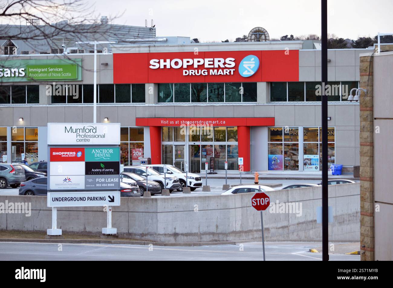 Mumford professional centre hi-res stock photography and images - Alamy