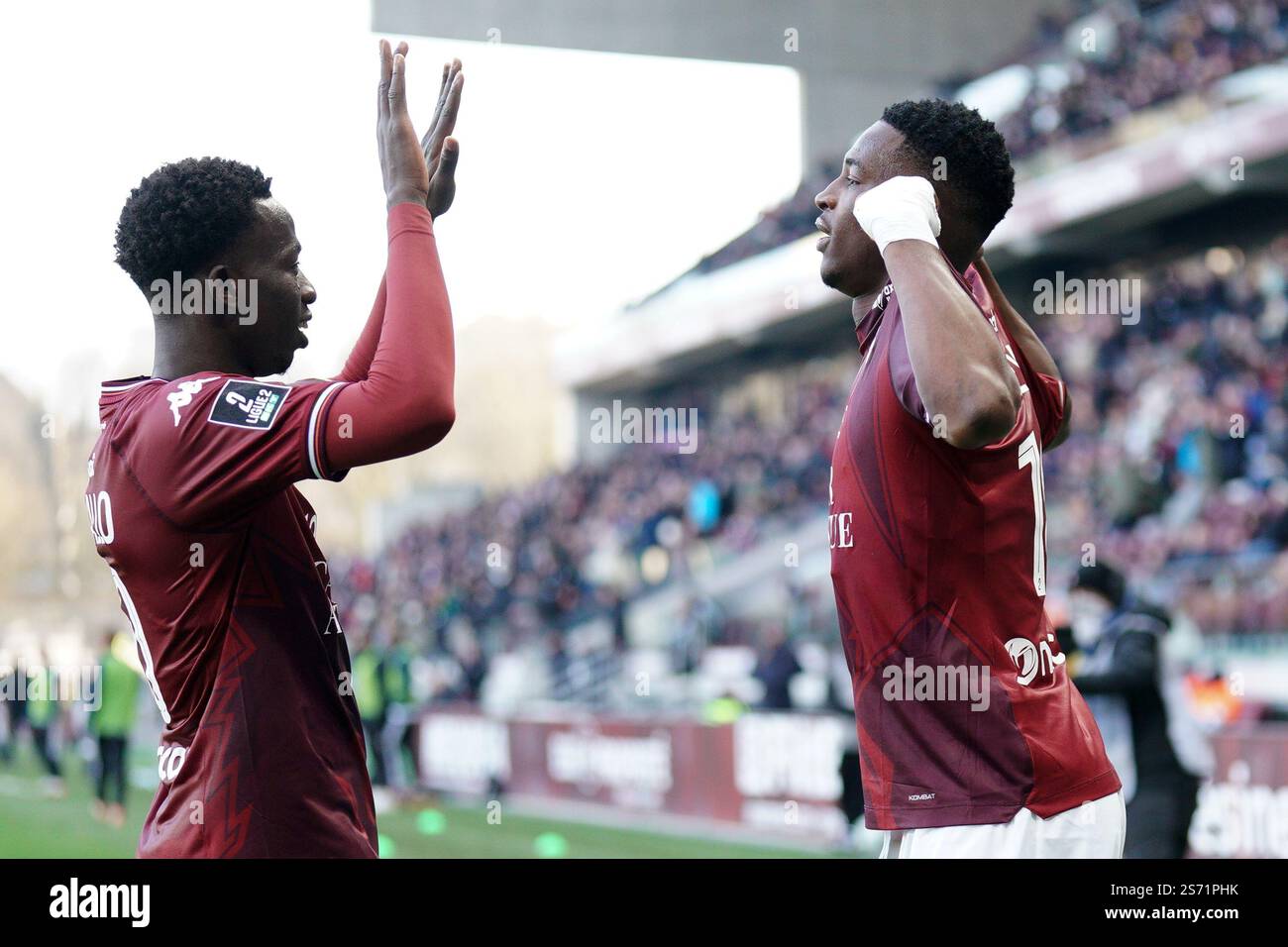 Metz, France. 18th Jan 2025. 10 Pape Amadou DIALLO (fcm) - 18 Idrissa ...