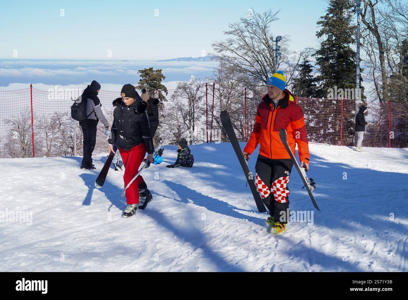 Zagreb, Croatia. 18th Jan, 2025. People enjoy sunny weather, skiing and ...