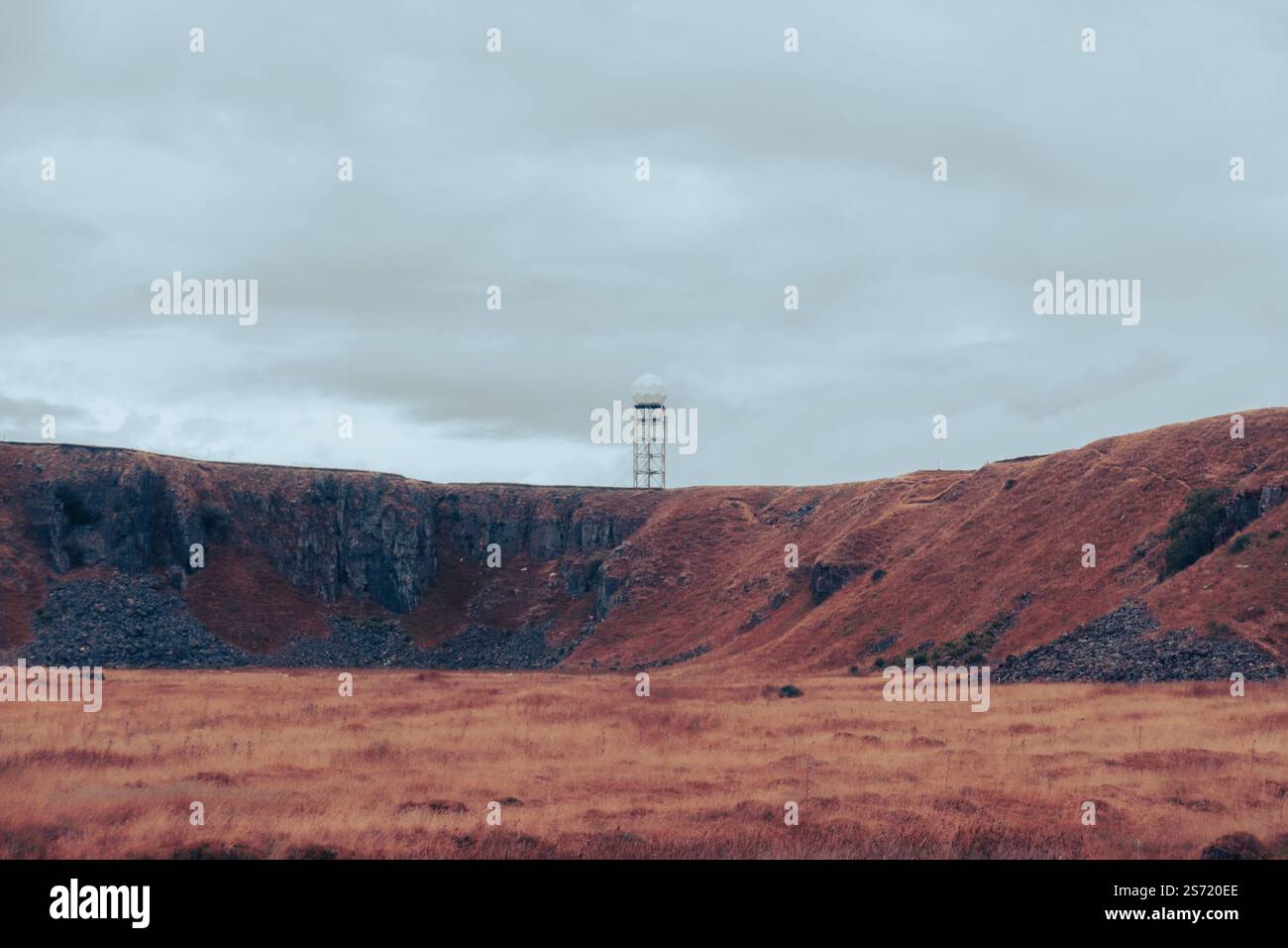 Radar dome clee hill hi-res stock photography and images - Alamy