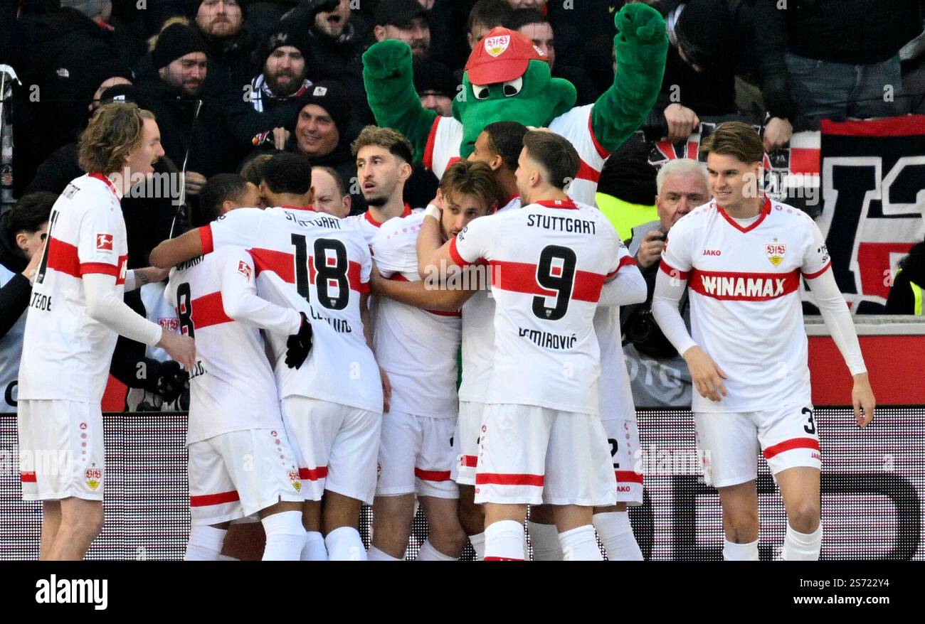 Stuttgart, Deutschland. 18th Jan, 2025. TOR zum 1:0 Anthony Rouault VfB ...