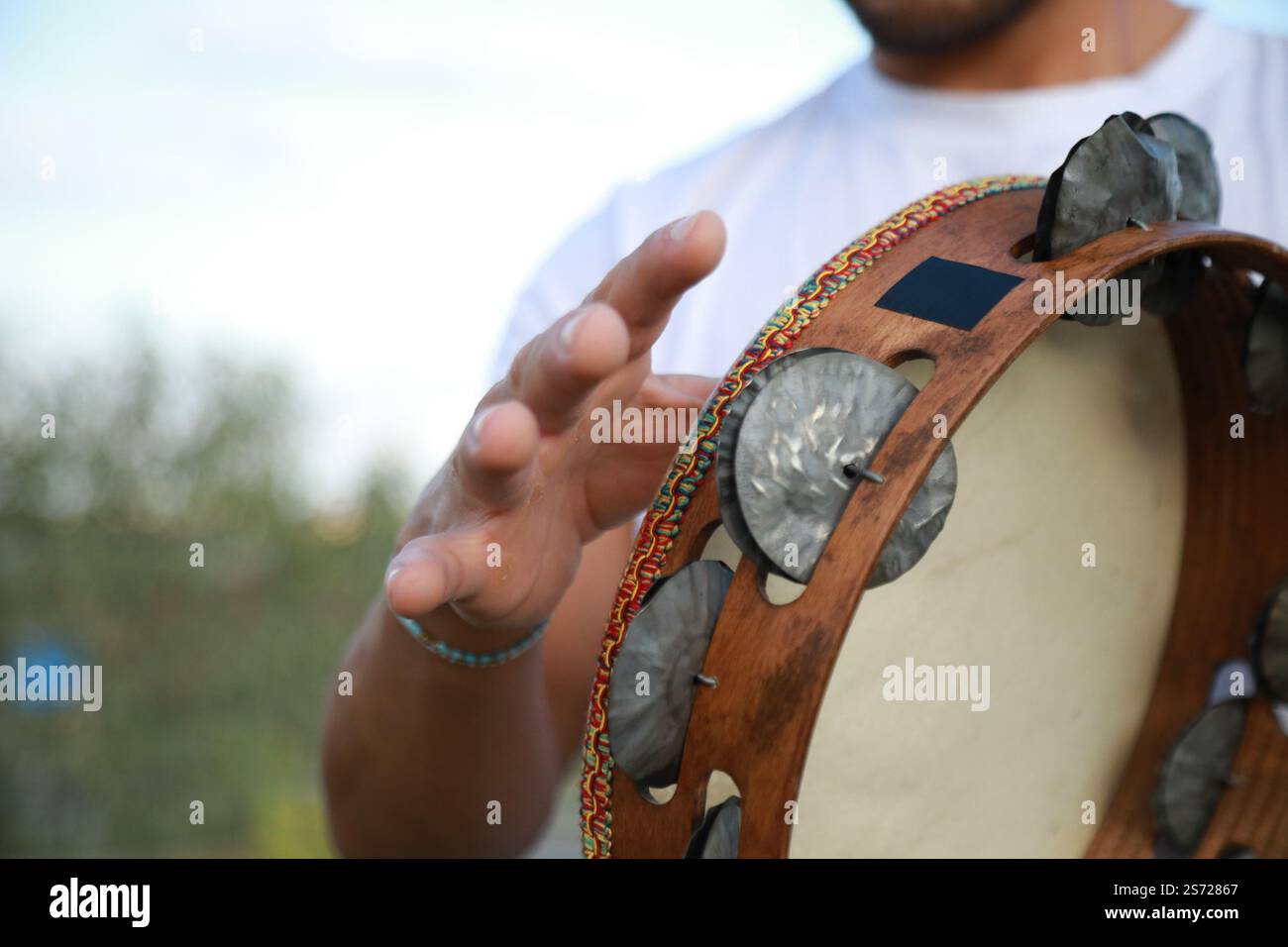 Percussive Sounds Dancing in Rural Meadows Stock Photo - Alamy