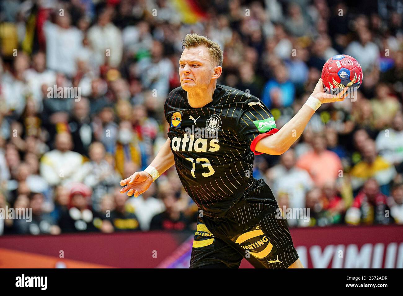 Wurf/Tor Timo Kastening (Deutschland, #73) DEN, Schweiz vs. Deutschland ...