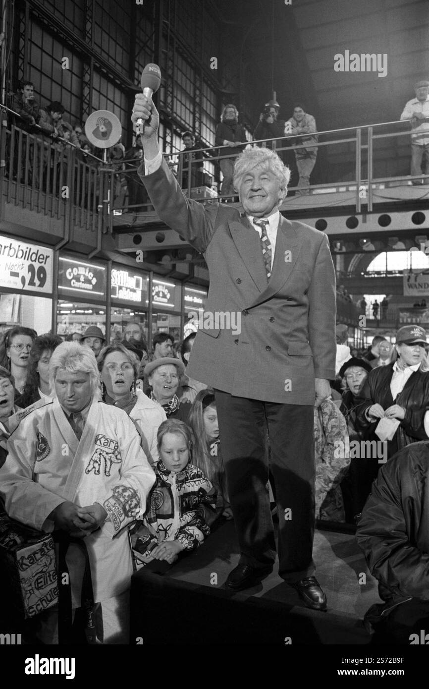 Gerhard Albert Gotthilf Fischer war ein deutscher Chorleiter, der durch ...