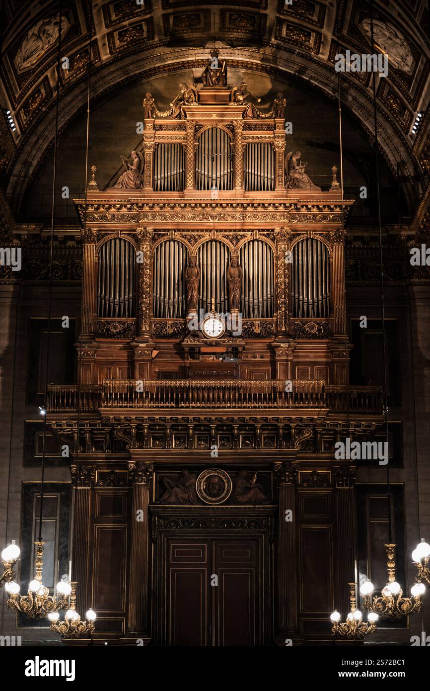Monumental organ inside the Church of the Madeleine in Paris 2 Stock ...