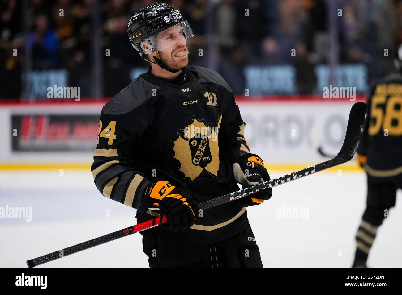 250118 Skellefteås Oscar Lindberg under ishockeymatchen i SHL mellan ...
