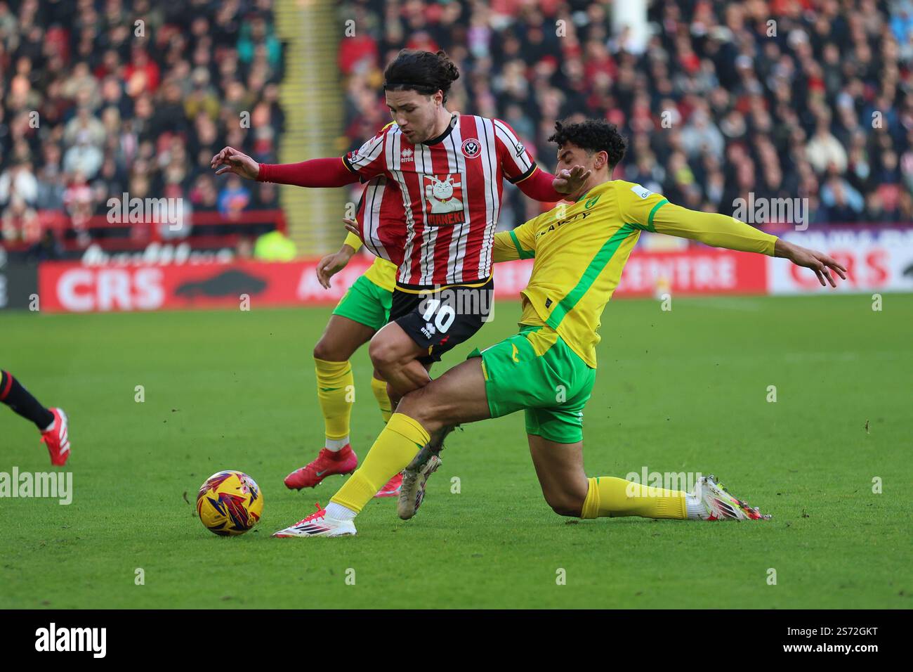 Sheffield, UK. 18th Jan, 2025. Callum O'Hare of Sheffield United is ...