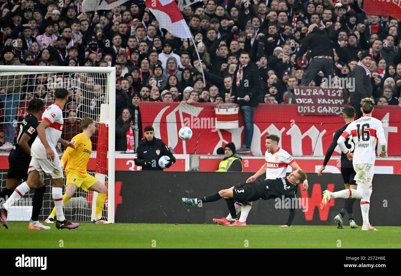 Stuttgart, Deutschland. 18th Jan, 2025. Strafraumszene, Torraumszene Zweikampf, Aktion Ermedin ...