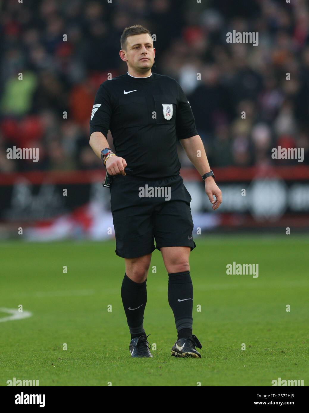 Referee Josh Smith during the Sky Bet Championship match Sheffield ...