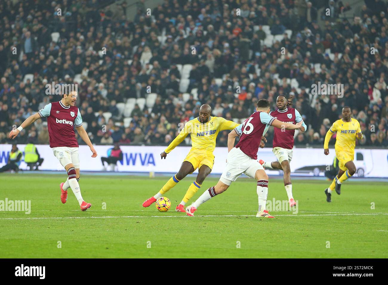 London Stadium, London, UK. 18th Jan, 2025. Premier League Football ...