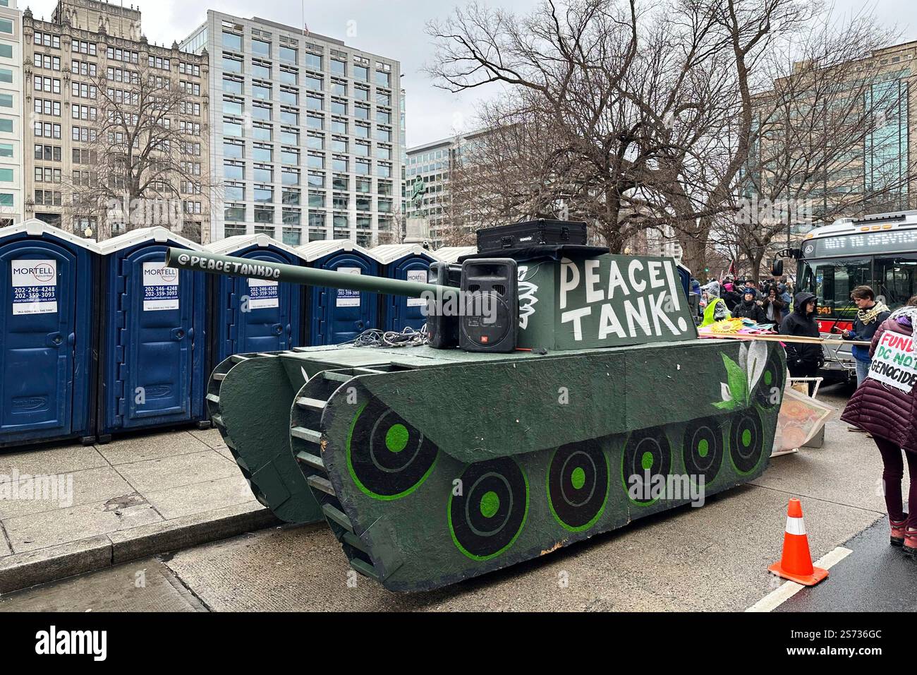 The Peace Tank makes an appearance at the People's March, Saturday, Jan ...