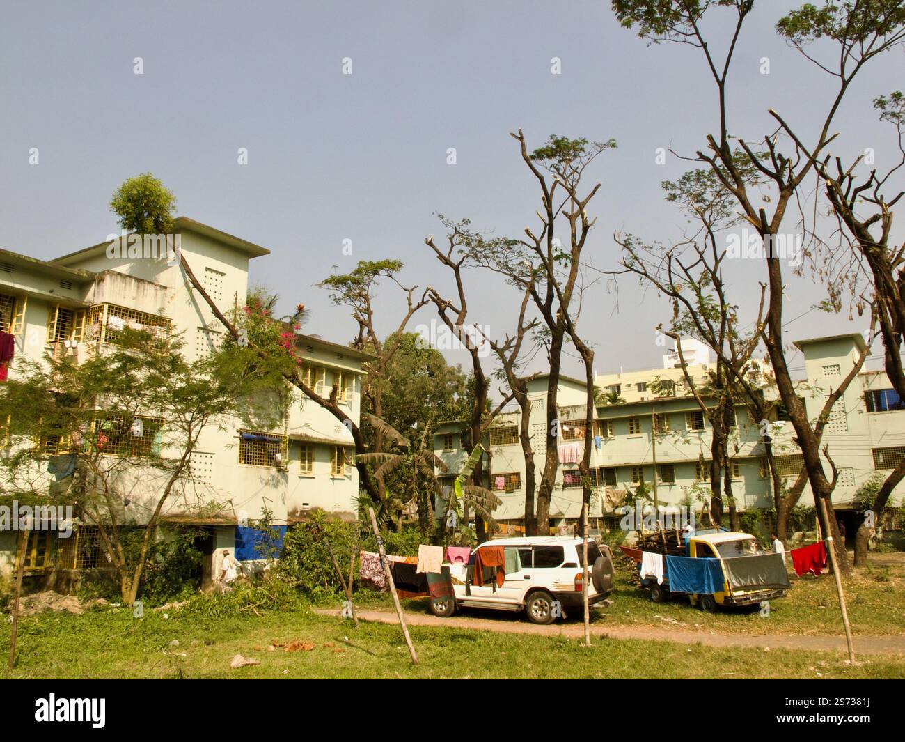 Residential neighbourhood with low-rise buildings and green ...