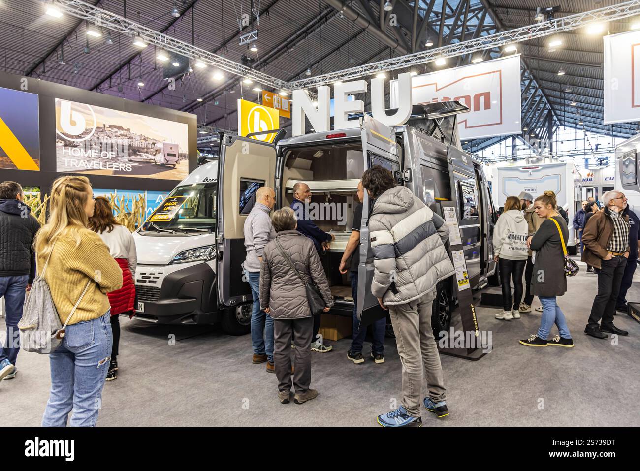 CMT in Stuttgart eröffnet. Die Messe Caravan - Motor - Touristik gilt ...