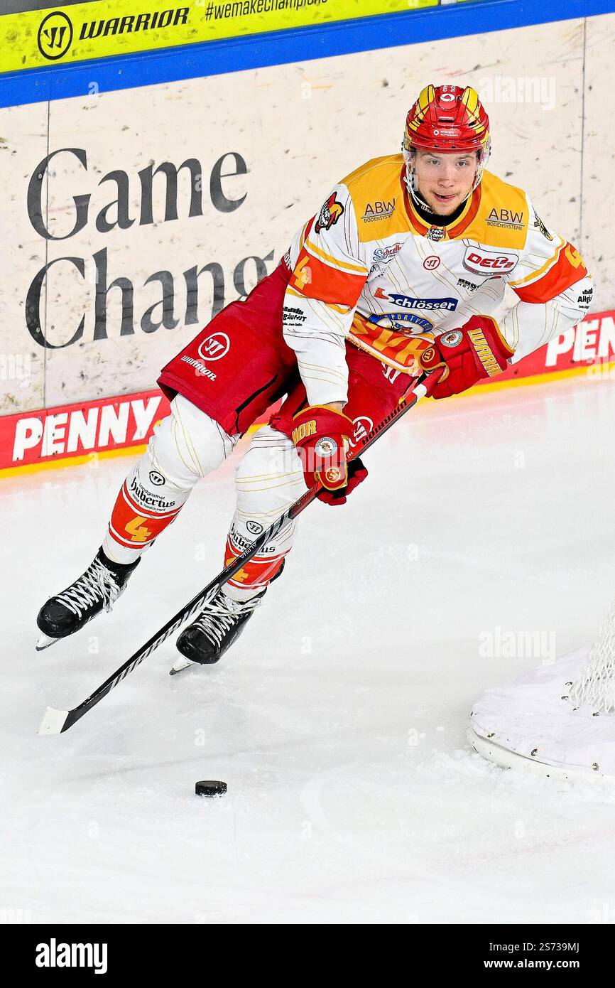 Eishockey DEL2 - 24/25 - 37. Spieltag: Krefeld Pinguine vs ESVK Kaufbeuren am 17.1.2025 in der ...