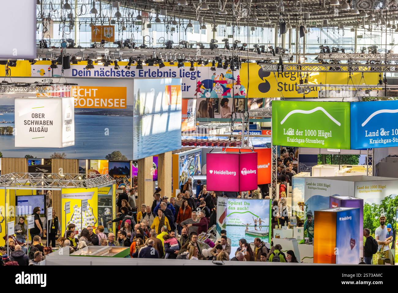 CMT in Stuttgart eröffnet. Die Messe Caravan - Motor - Touristik gilt ...