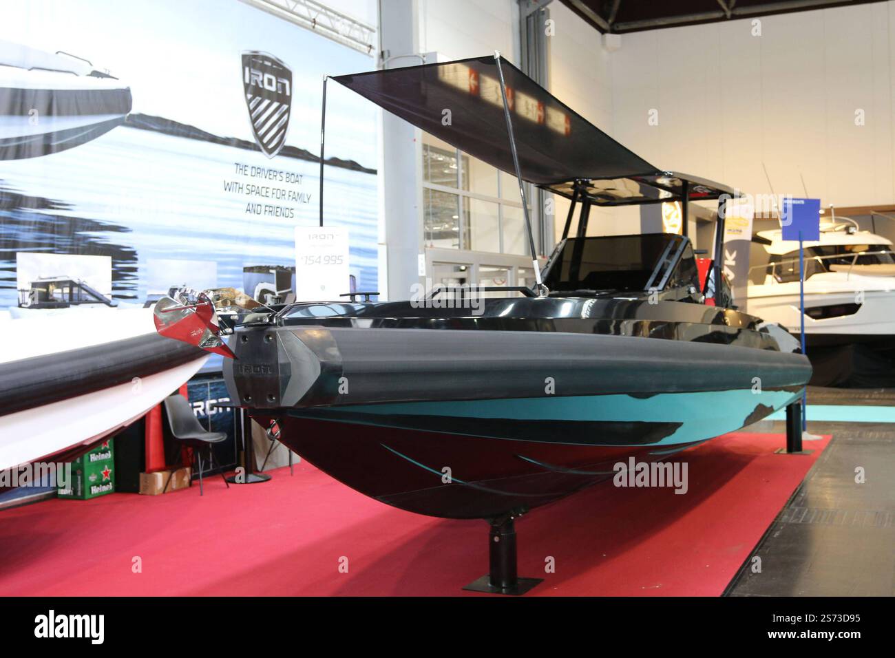 Iron 907, 54. Boot Düsseldorf 2025, Bootausstellung, weltgrößte Yacht ...